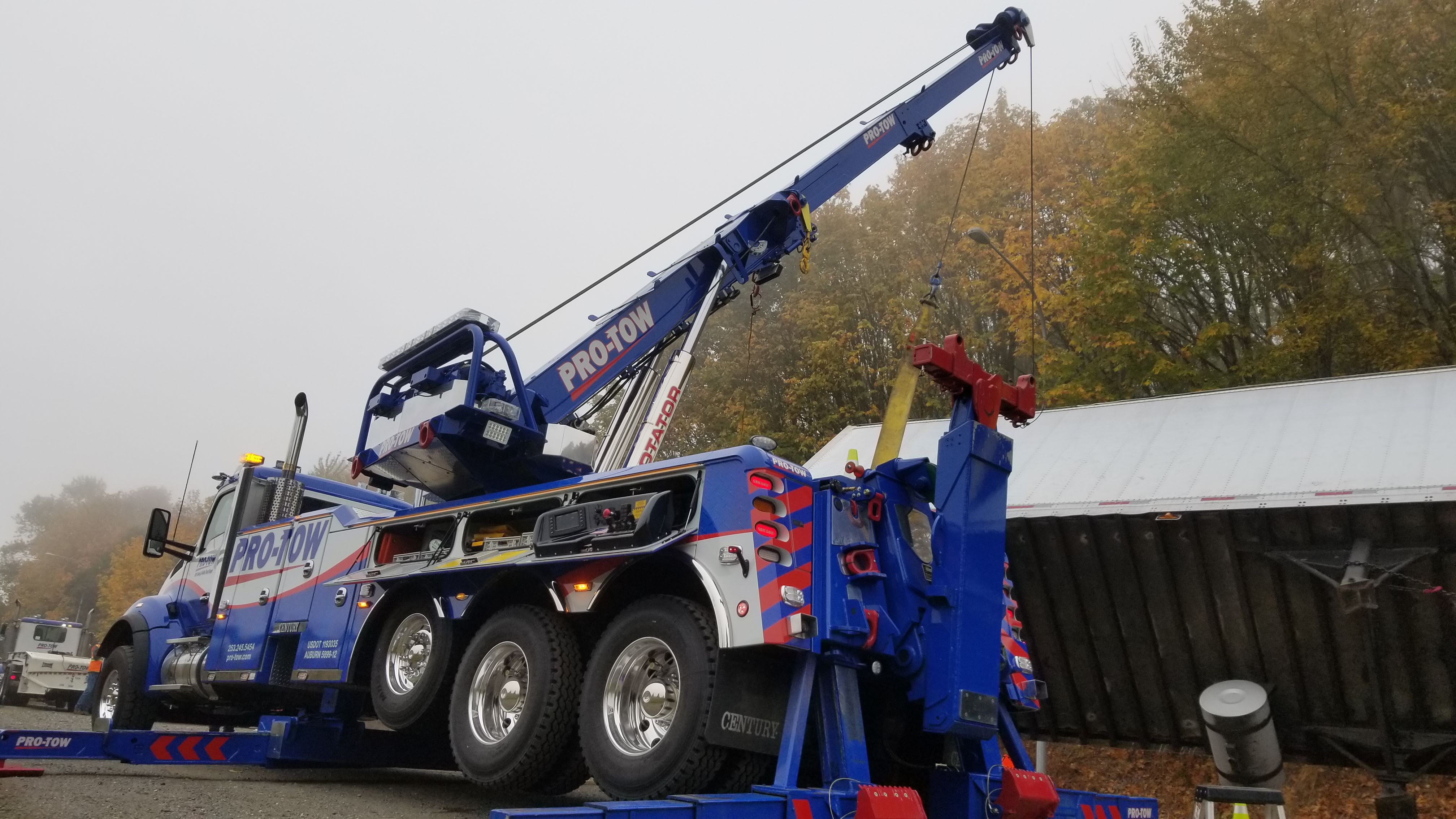 teamprotow auburn wa semi trailer towing (13) | Pro-Tow 24 Hr Towing