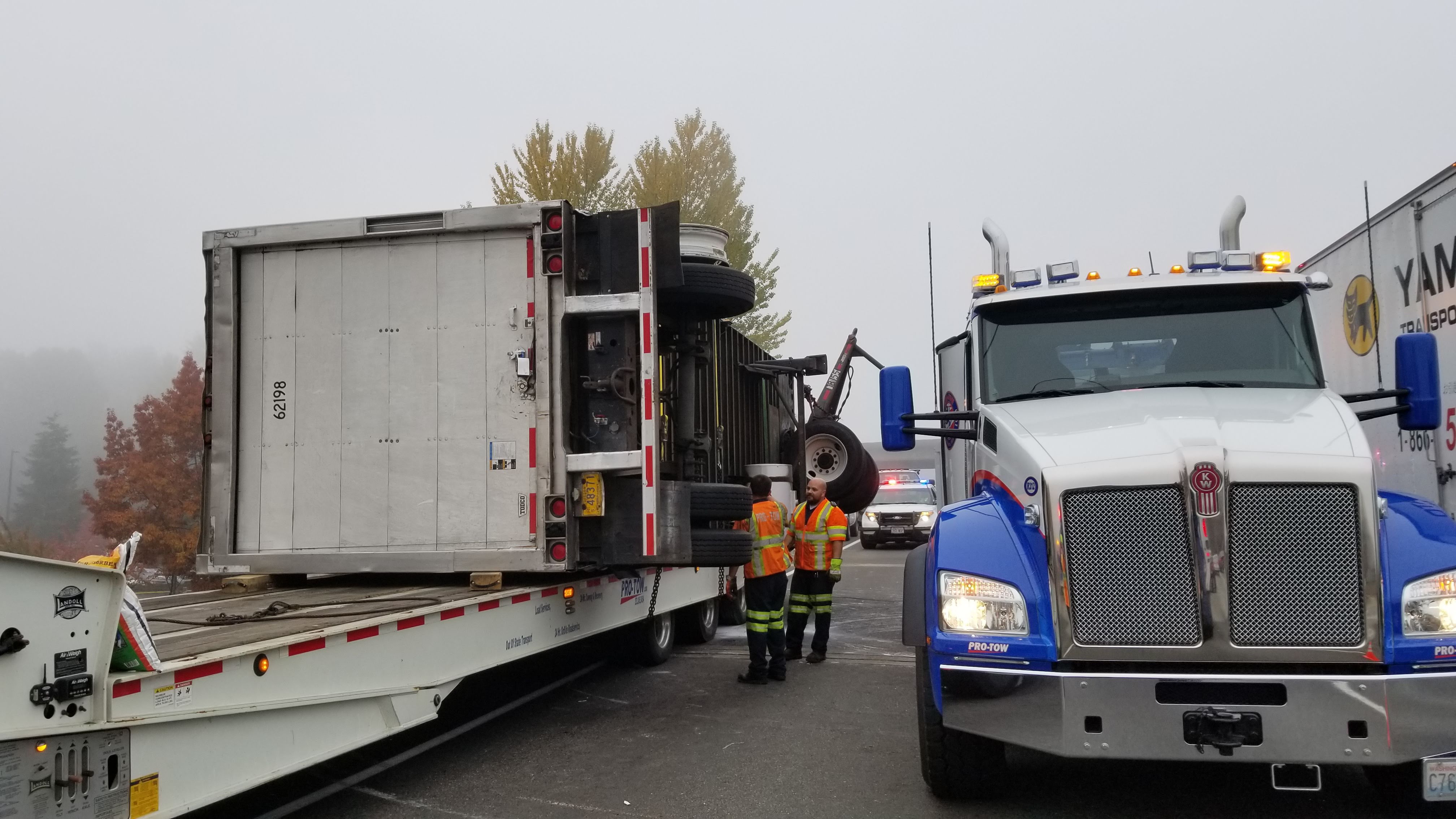 teamprotow auburn wa semi trailer towing (5) | Pro-Tow 24 Hr Towing