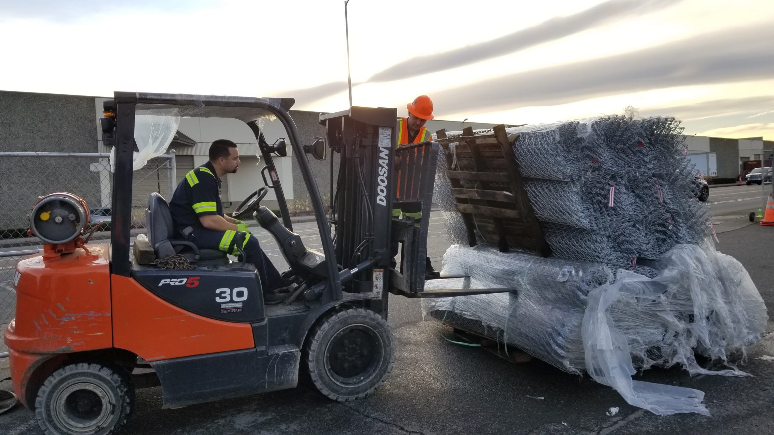 Load Shift Service | Pro-Tow 24 Hr Towing