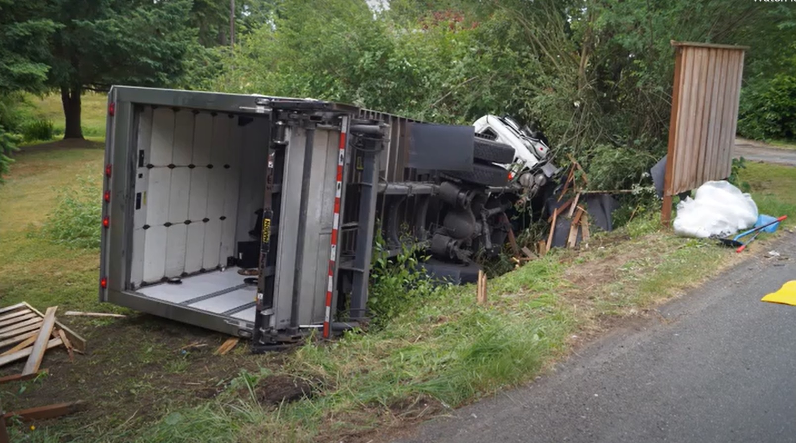 box truck 1 | Pro-Tow 24 Hr Towing